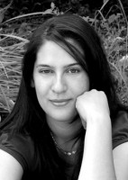 Interview with Elle Kennedy and Giveaway!